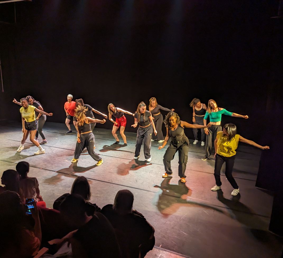 RAGGA DANCEHALL – www.mjclaennecmermoz.fr